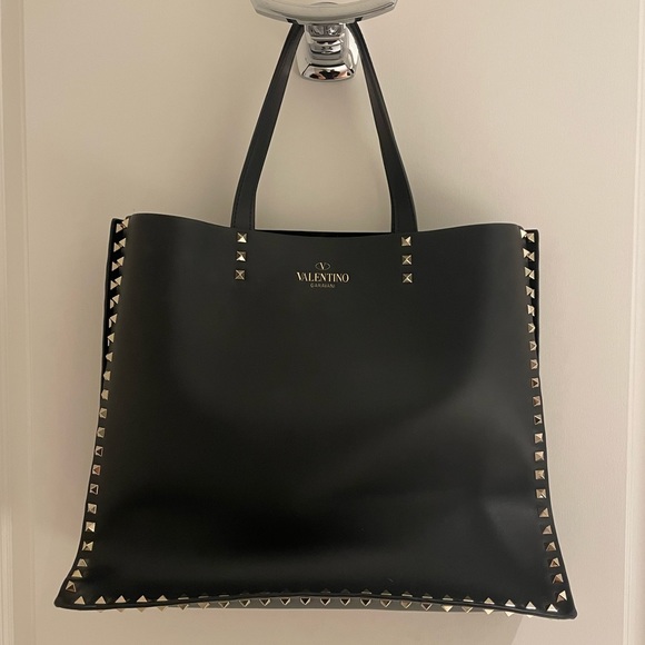 Valentino Garavani | Bags | Valentino Tote | Poshmark